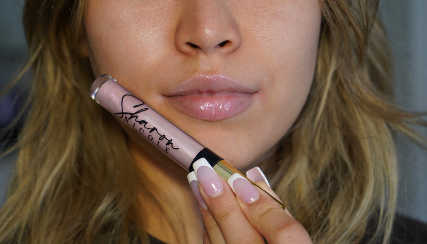 Lips & Lingerie – Sharon Nicole